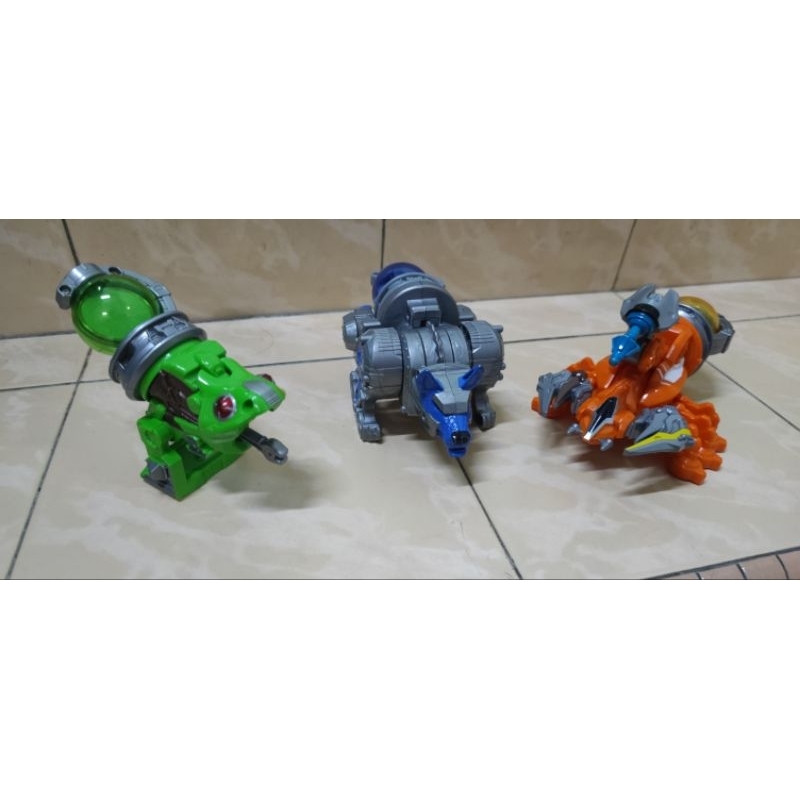 Kyuranger Sentai Mecha part Megazord DX Sasori Ookami Scorpion Wolf ...