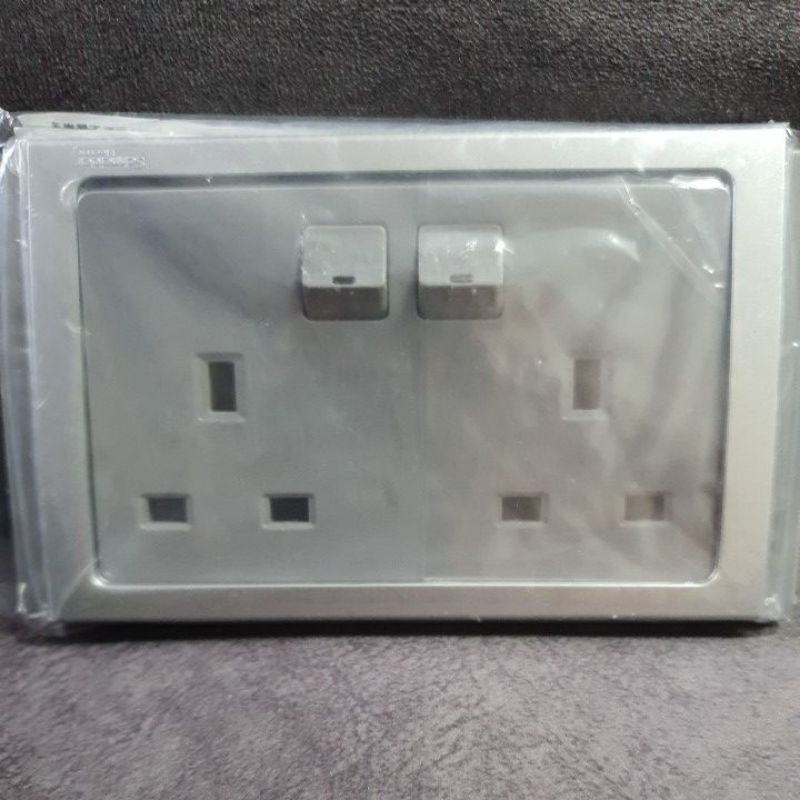 Schneider E3000 2 Gang Socket Outlet Grey Silver | Shopee Malaysia