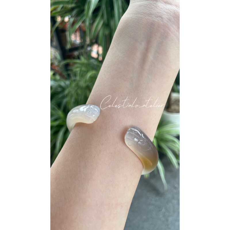 Agate cat paw bangle 玛瑙猫爪手镯 | Shopee Malaysia