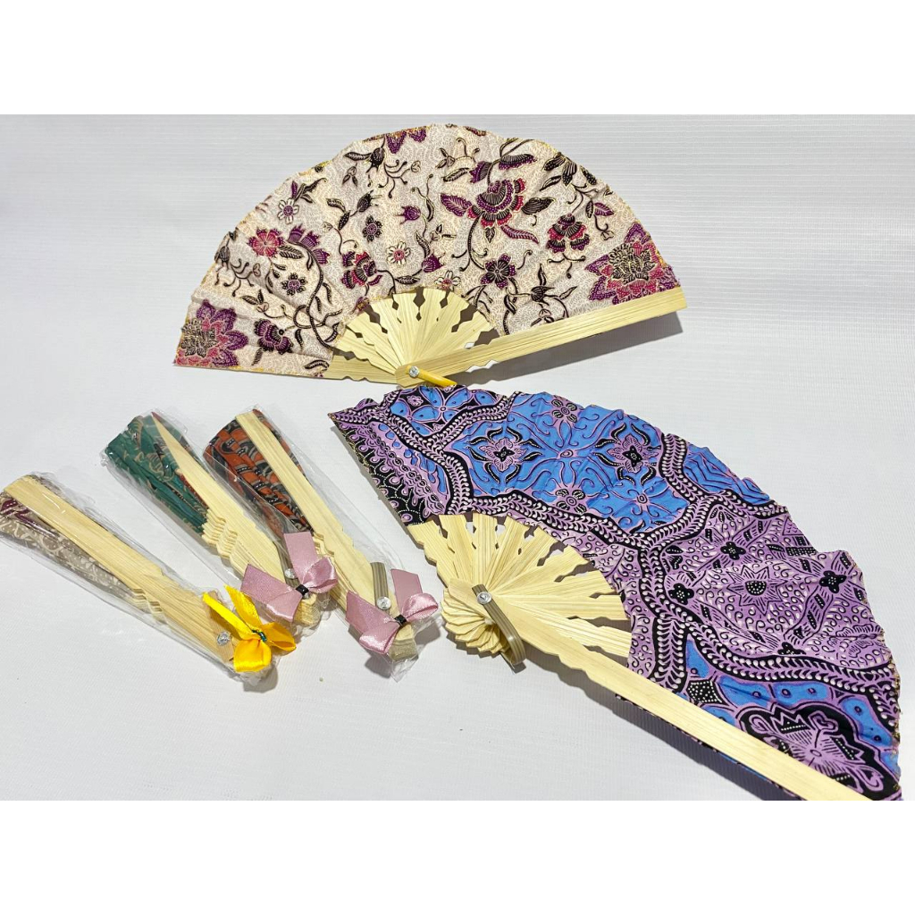 [NEW] Doorgift Kipas Tangan +-17cm Beserta Kemasan Plastik & Riben ...