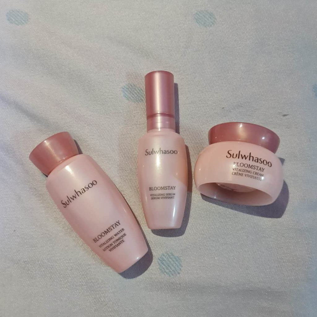 Sulwhasoo Bloomstay vitalizing serum Vitalizing Water Vitalizing Cream ...