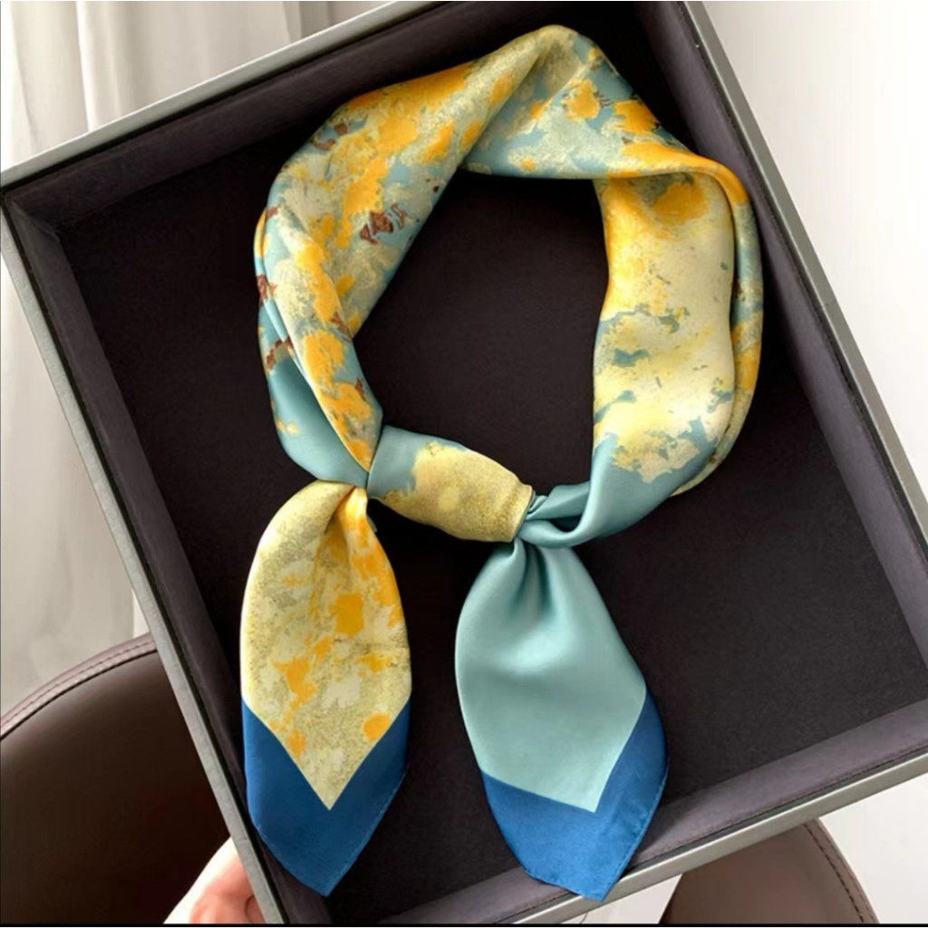 GODDESS Retro women silk scarf Luxury women silk scarf Simple and ...