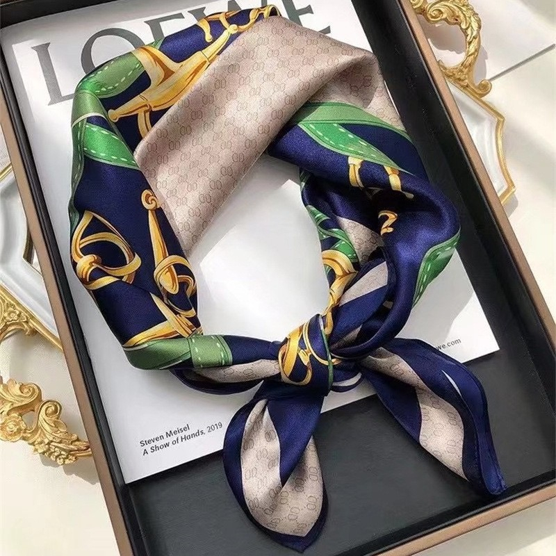 GODDESS Retro women silk scarf Luxury women silk scarf Simple and ...