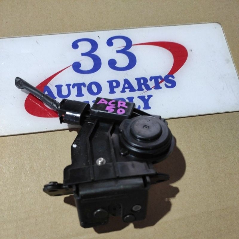 Toyota estima acr50 gsr50 rear bonet trunk lock | Shopee Malaysia
