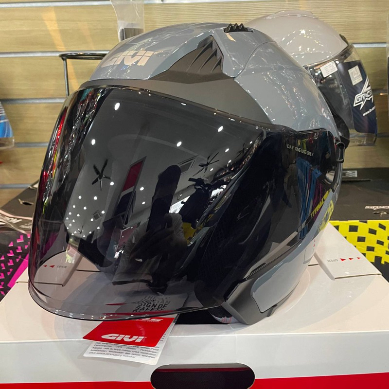 Givi M35.0 Scudo Visor Smoke (Visor Only) (Not Helmet) | Shopee Malaysia