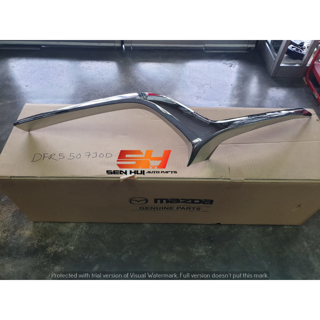 MAZDA CX30 DFR5507J0D GARNISH CHROME RH curve lwr Genuine Part | Shopee ...