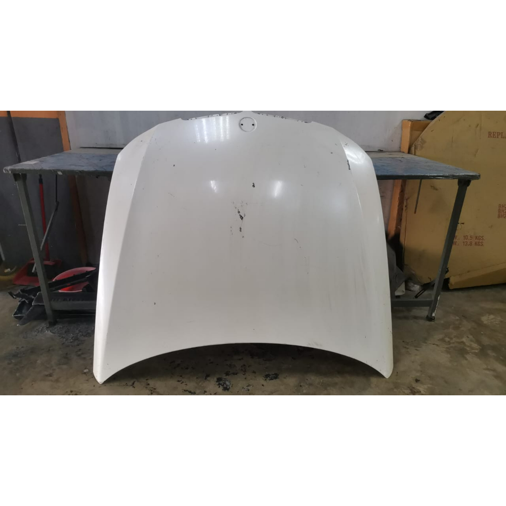 Bmw E90 Front Bonnet used original design | Shopee Malaysia