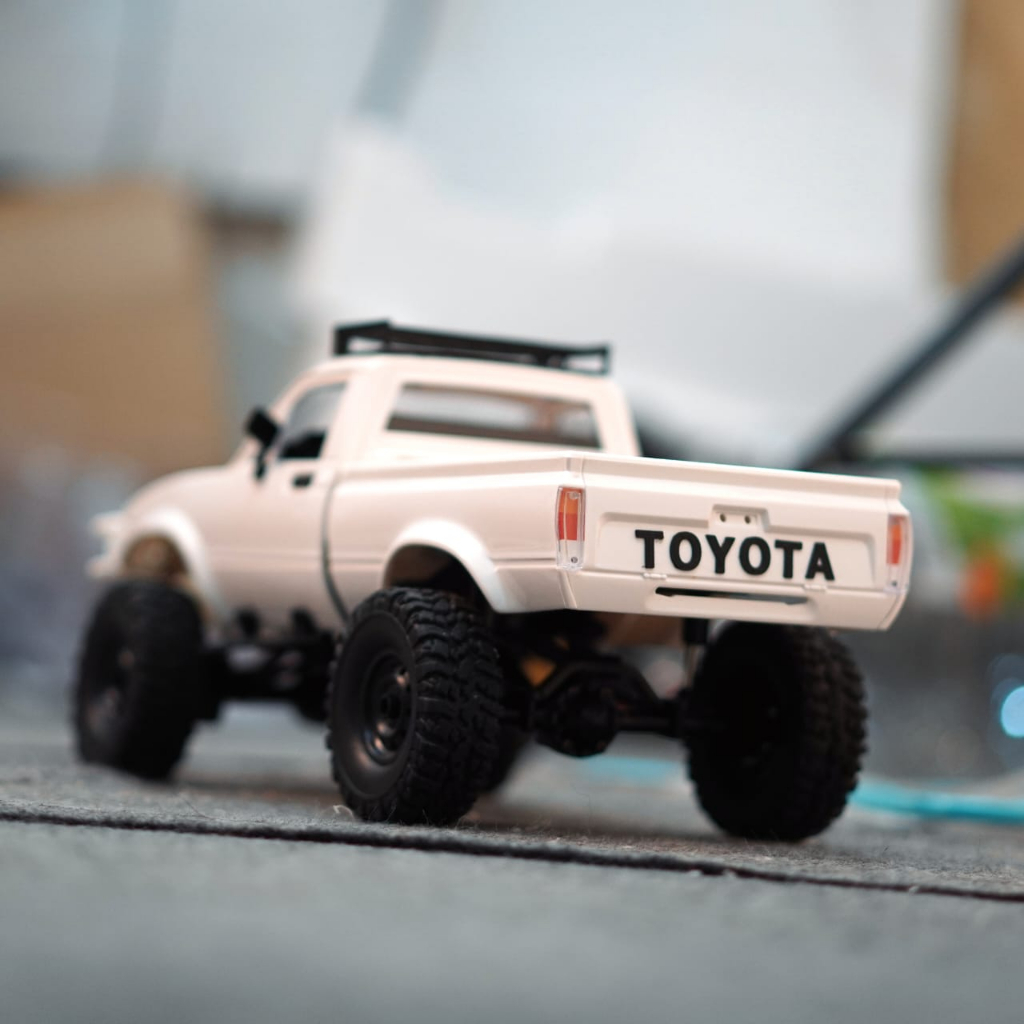 WPL C24 Toyota Logo Badge Emblem Toyota Hilux C24-1 RC Crawler ...