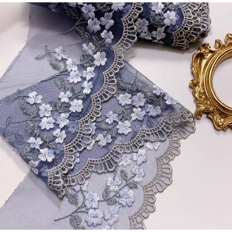 * Ready Stock * 11cm Width Renda Lace Baju/Fabric Lace, Embroidery Lace ...