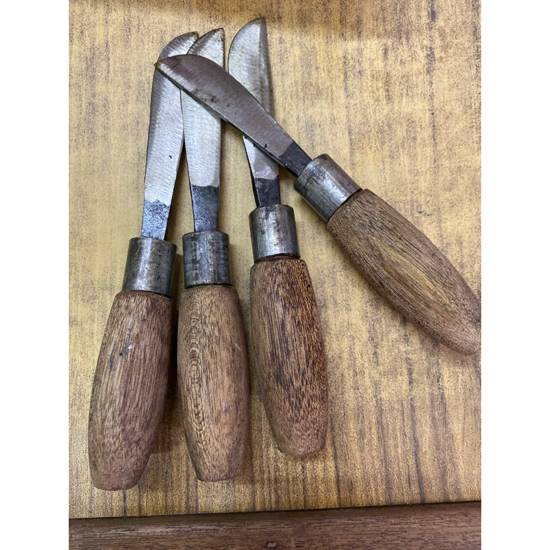 pengorek isi nyiur / pisau menggali isi kelapa / corek nyiur | Shopee ...