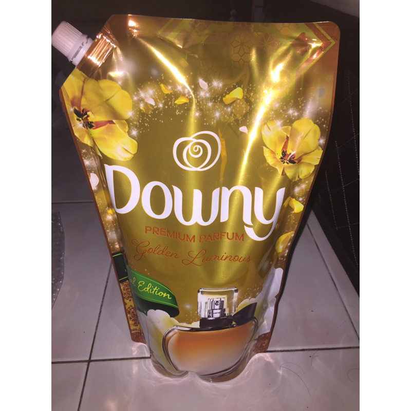 Downy Premium Parfum Golden Luminous Special Edition Concentrate Fabric ...