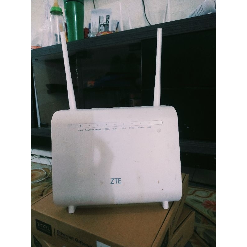 Routers ZTE Preloved (no slot for SIM Card) | Shopee Malaysia