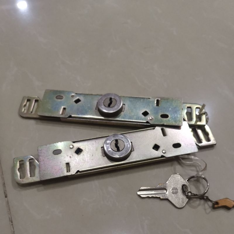 Roller Shutter lock (1 set of 2) | Shopee Malaysia