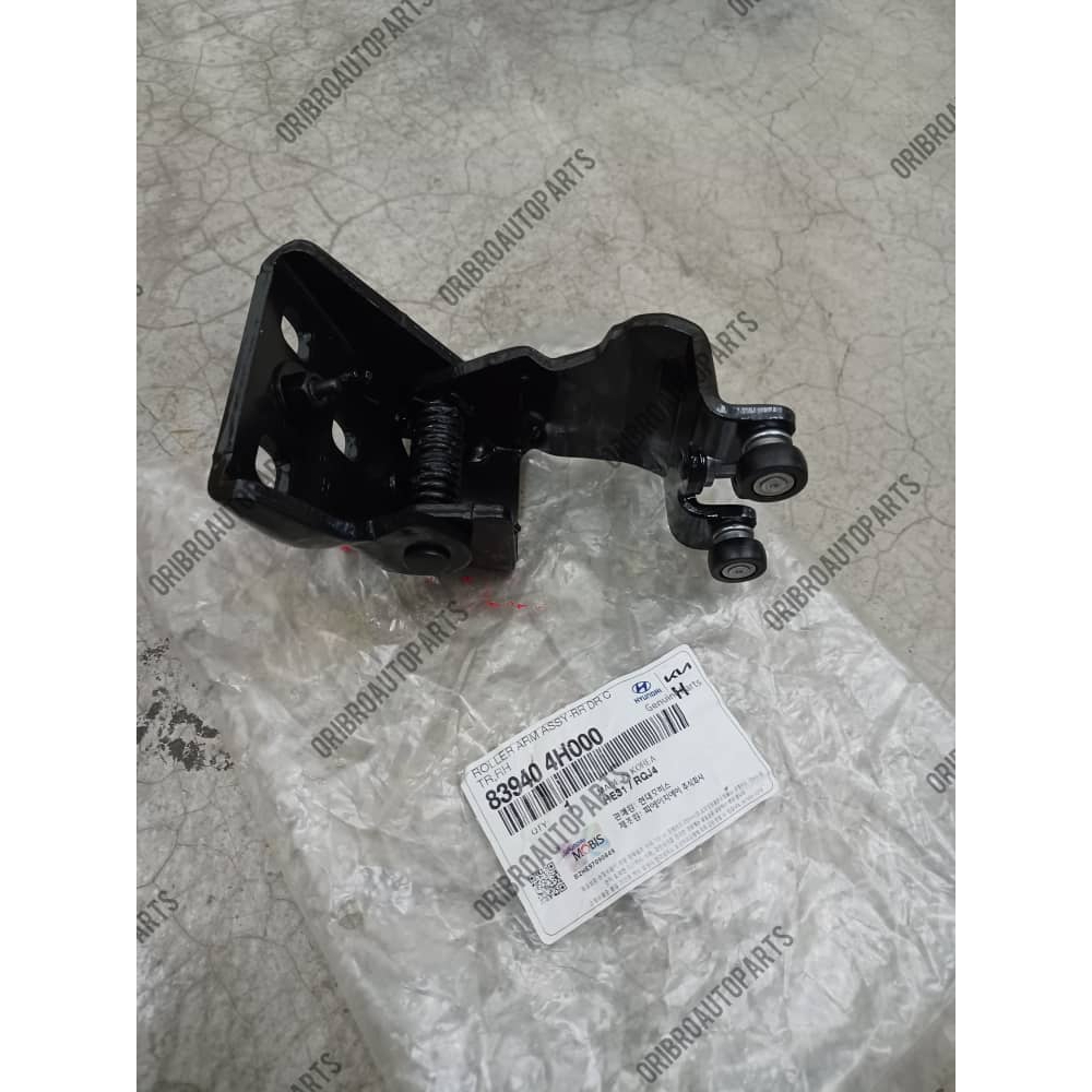 [READYSTOCK] HYUNDAI GRAND STAREX H1 ILOAD SLIDING DOOR ROLLER ARM ...