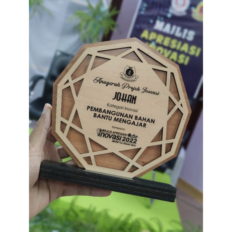 PLAK/HADIAH NONAGON unik laser engraving dan cutting | Shopee Malaysia