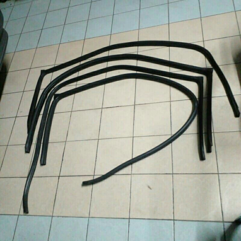 GETAH BODY 4 PINTU PROTON WIRA | Shopee Malaysia