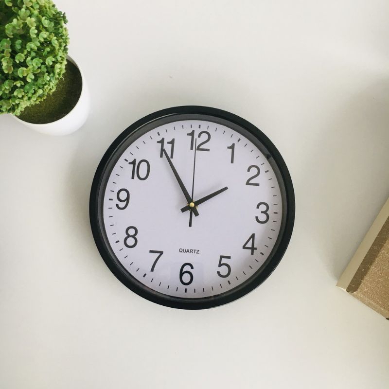 JAM DINDING 25CM AA BATTERY | Shopee Malaysia