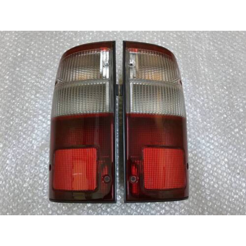 REAR TAIL LAMP/TAIL LIGHT /LAMPU BELAKANG TOYOTA HILUX LN166/KDN165/SR ...