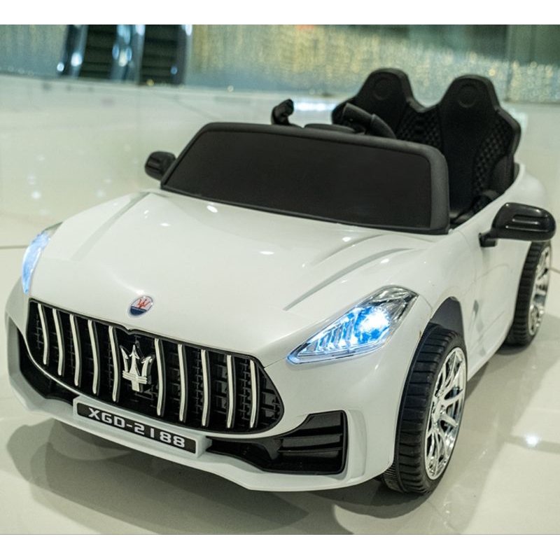 Baby electric car four-wheel toy car can be charged by baby car boys ...