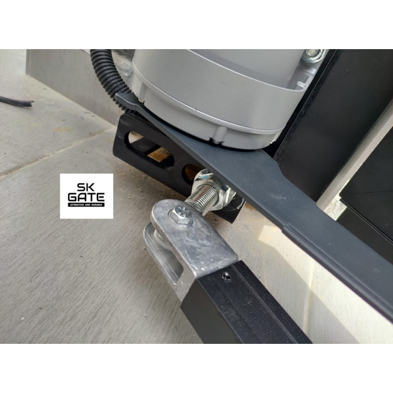 Trackless Folding Gate System Bracket 无轨电动门系统 | Shopee Malaysia