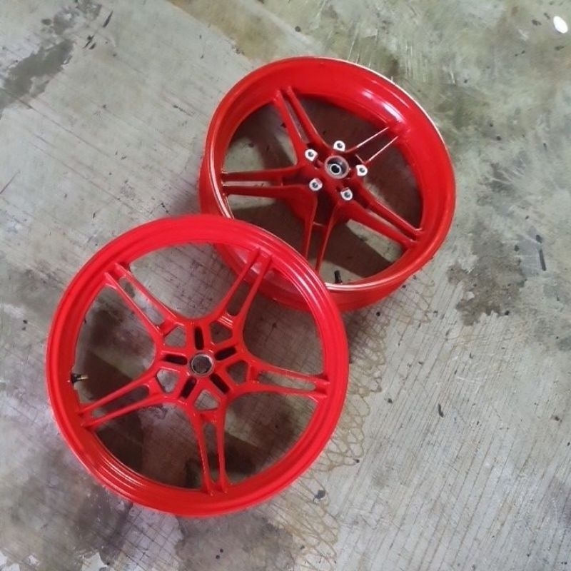 YAMAHA Y15ZR /Y15ZR v2 / Y16ZR ( 1 SET) SPORT RIM RED / BLACK (USED) | Shopee Malaysia
