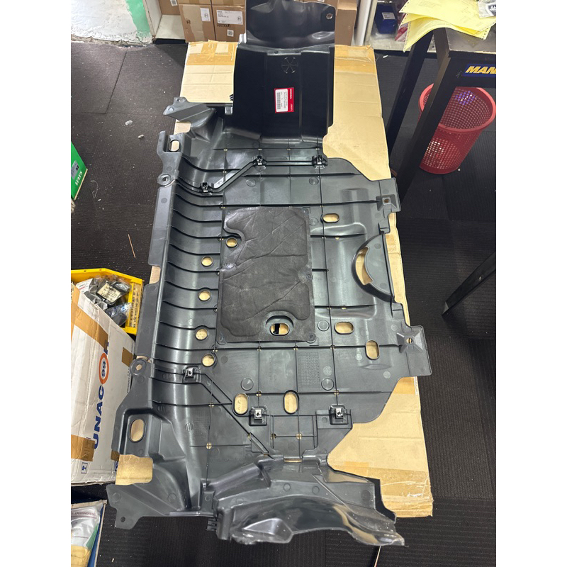 HONDA JAZZ GK5 ORIGINAL ENGINE UNDER COVER (FRONT) | Shopee Malaysia