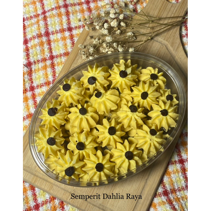 Biskut Raya Aidilfitri (+freegift kek lapis sarawak) | Shopee Malaysia