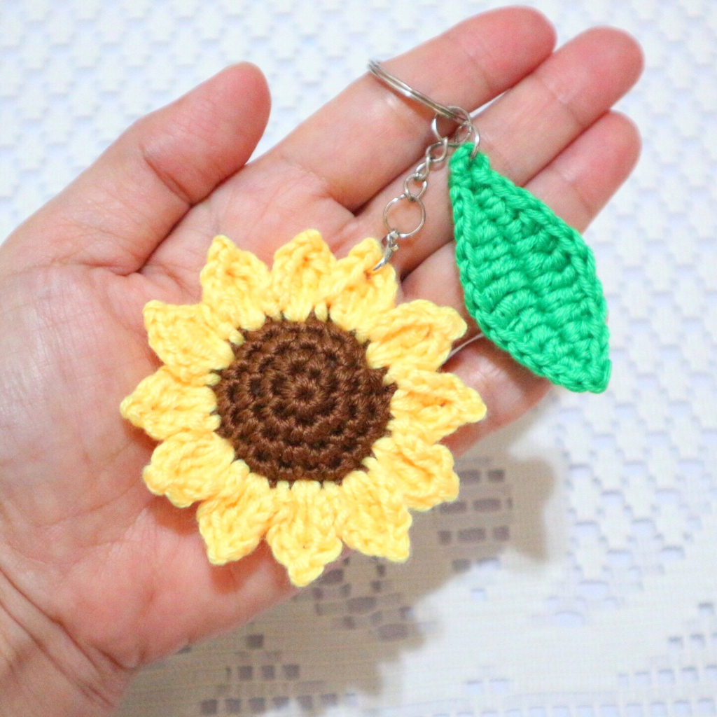 Rantai Kunci Kait Bunga Matahari (Sunflower Crochet Keychain) | Shopee ...