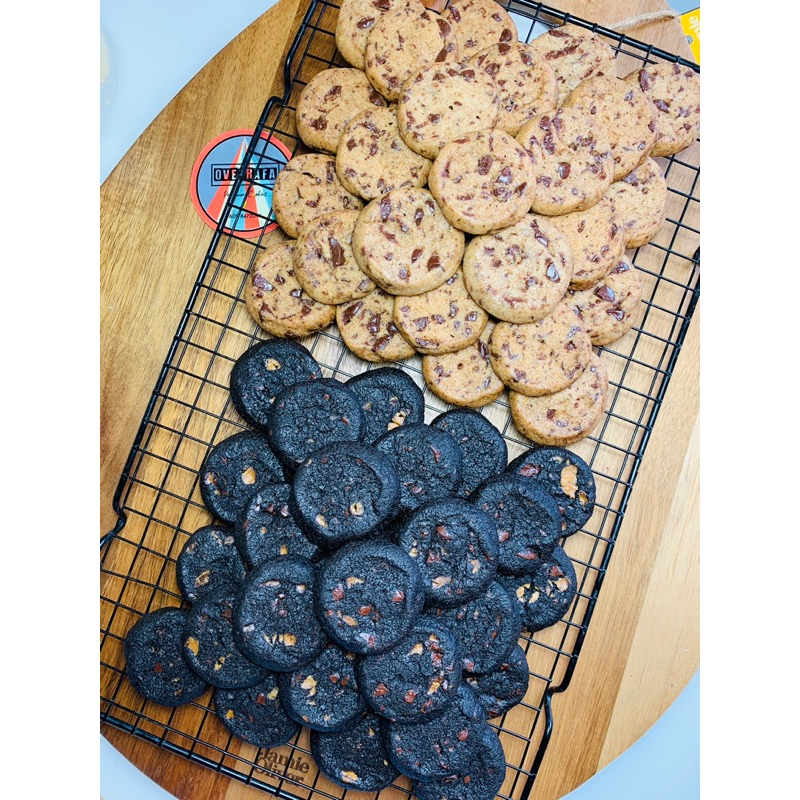 COOKIES VIRAL by OVENRAFA BLACK COCOA SABLE 🍪 CHOCOLATE CHIP SABLES ...