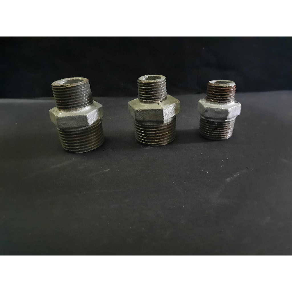 GI Pipe Reduce Nipple/ Galvanised Iron Pipe Fitting Reducing Nipple ...