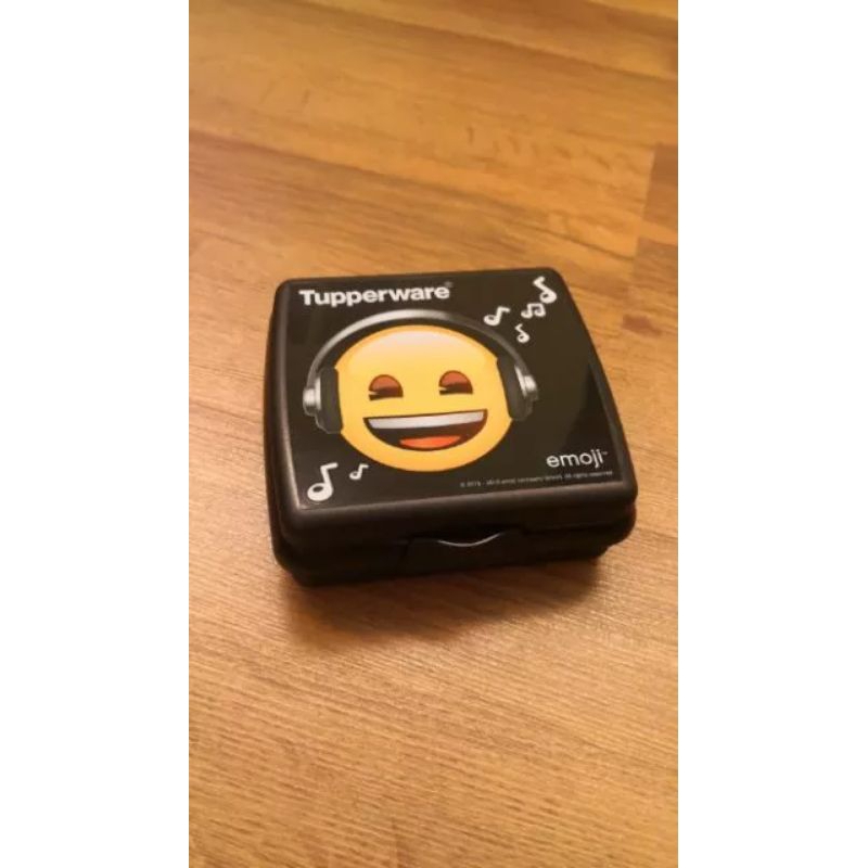 Clear Stock Tupperware Emoji Sandwich Keeper | Shopee Malaysia