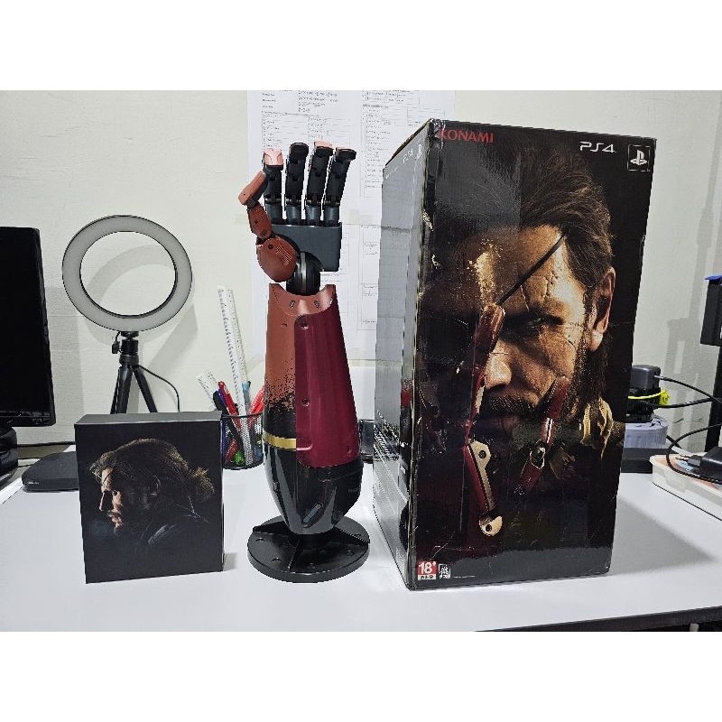 PS4 Metal Gear Solid V : The Phantom Pain 1:1 Bionic Arm Premium ...