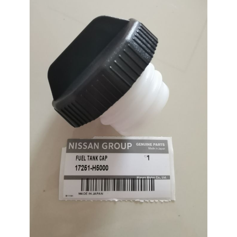 ORIGINAL NISSAN VANETTE C22/TOTOTA UNSER KF80 FUEL TANK CAP/PETROL LOCK ...