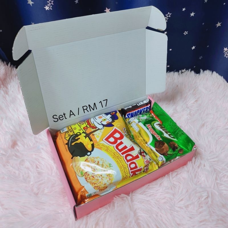 Spicy Ramen Surprise Gift Box with Chocolate | Shopee Malaysia