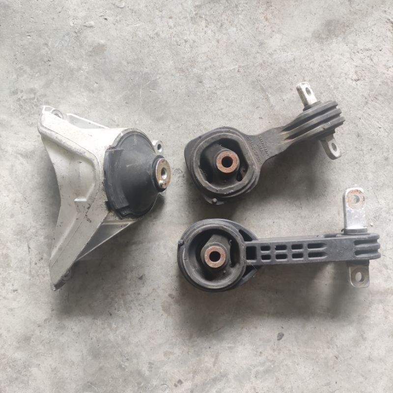 Engine mounting honda stream RN6 RN8 RSZ | Shopee Malaysia