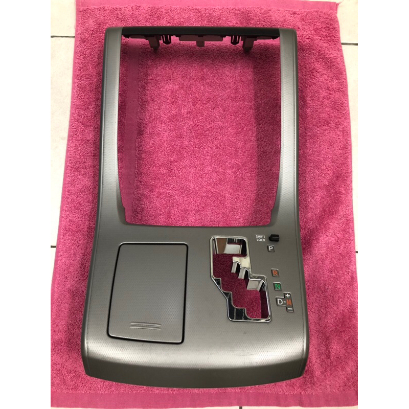 ANH20 VELLFIRE ALPHARD GOLDEN EYE PLAYER CASING | Shopee Malaysia