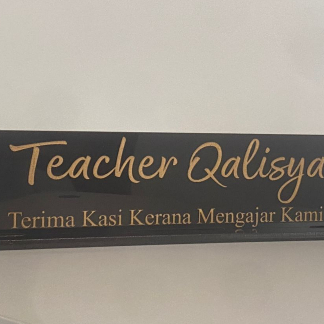 Custom Desk Name Kayu / Tanda Nama Pada Meja Hari Guru/Teachers day ...