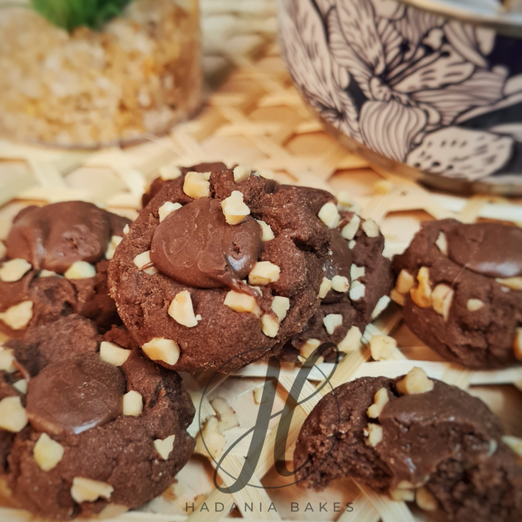 Hadania Bakes Nutella Button Premium cookies Eggless Cookies Biskut ...