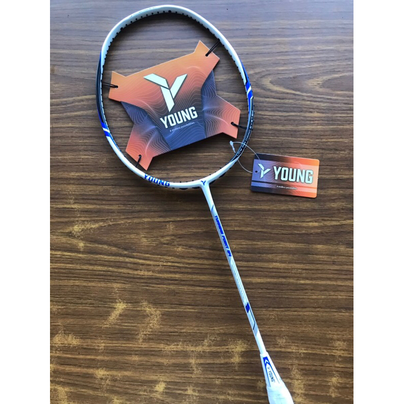 YOUNG RACQUET FREE FELET STRING& GRIP 🎁 | Shopee Malaysia