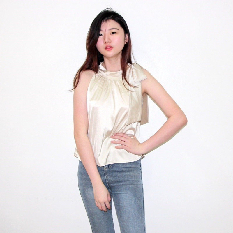 TITANIA Solid Tie Side Halter Top | Shopee Malaysia