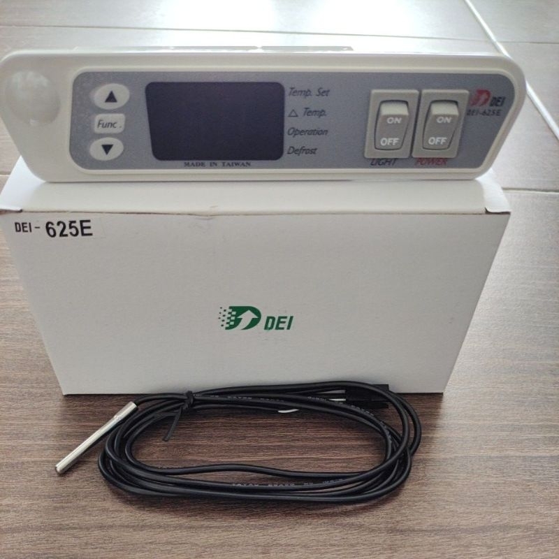 Refrigerator or chiller /showcase DEI-625E Digital Temperature ...