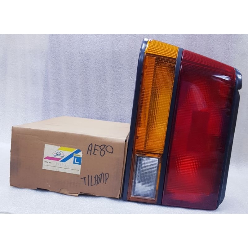 TOYOTA COROLLA AE80 EE80 EE82 SEDAN 84 85 87 88 REAR TAIL LAMP LIGHT ...