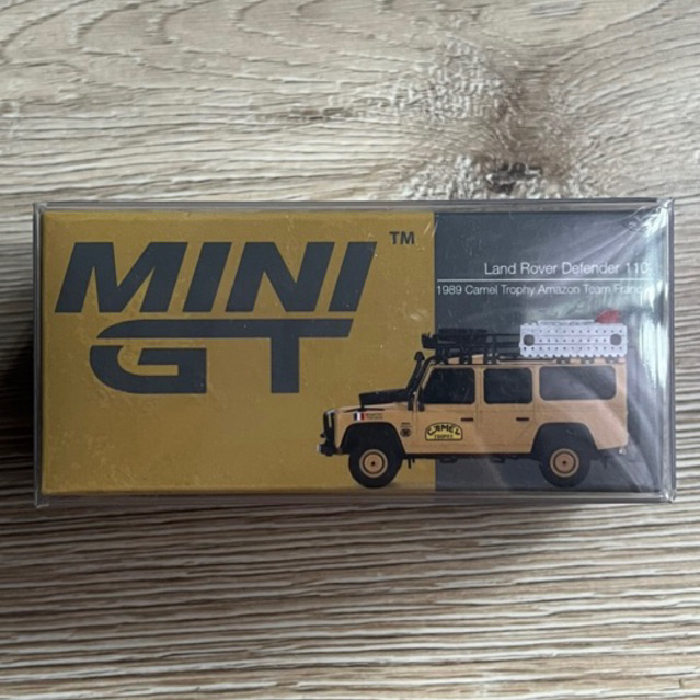 Mini GT Land Rover Defender 110 1989 Camel Trophy Amazon Team France ...