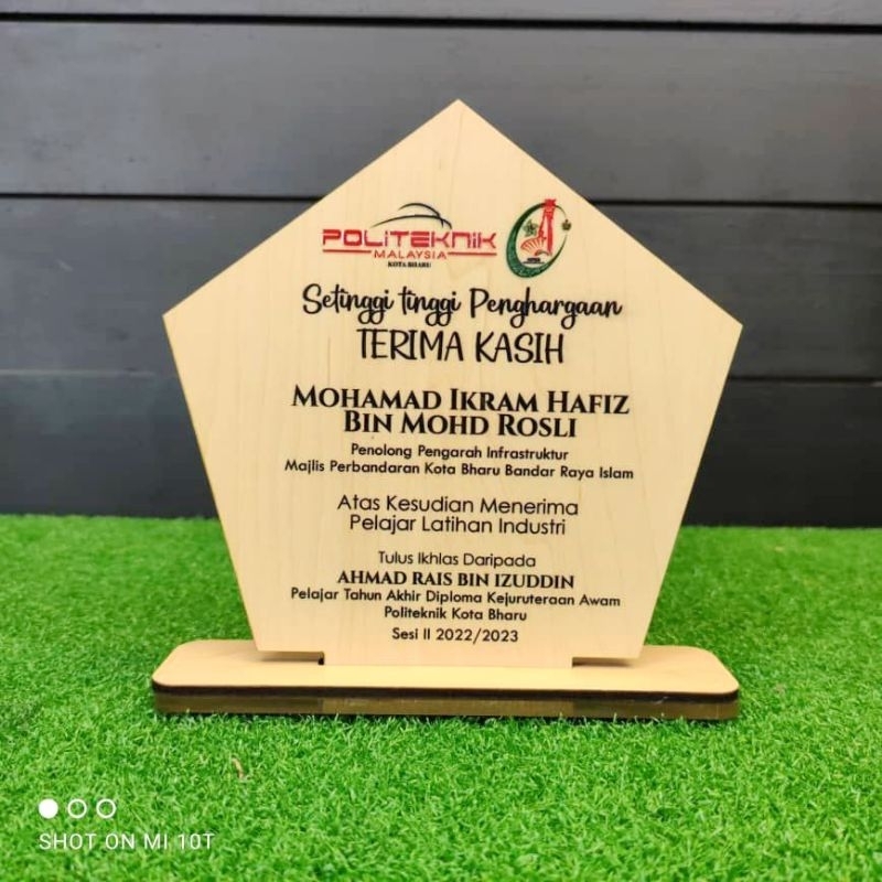 PLAK CENDERAHATI MENARIK DAN UNIK BENTUK PENTAGON | Shopee Malaysia