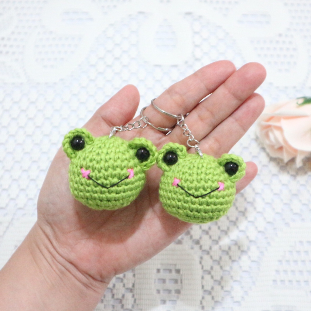 Rantai Kunci Kait Katak ( Little Frog Crochet Keychain ) | Shopee Malaysia