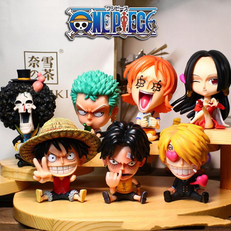 One Piece Q Sitting Boa Hancock Dracule Mihawk Mini Figure Decoration ...