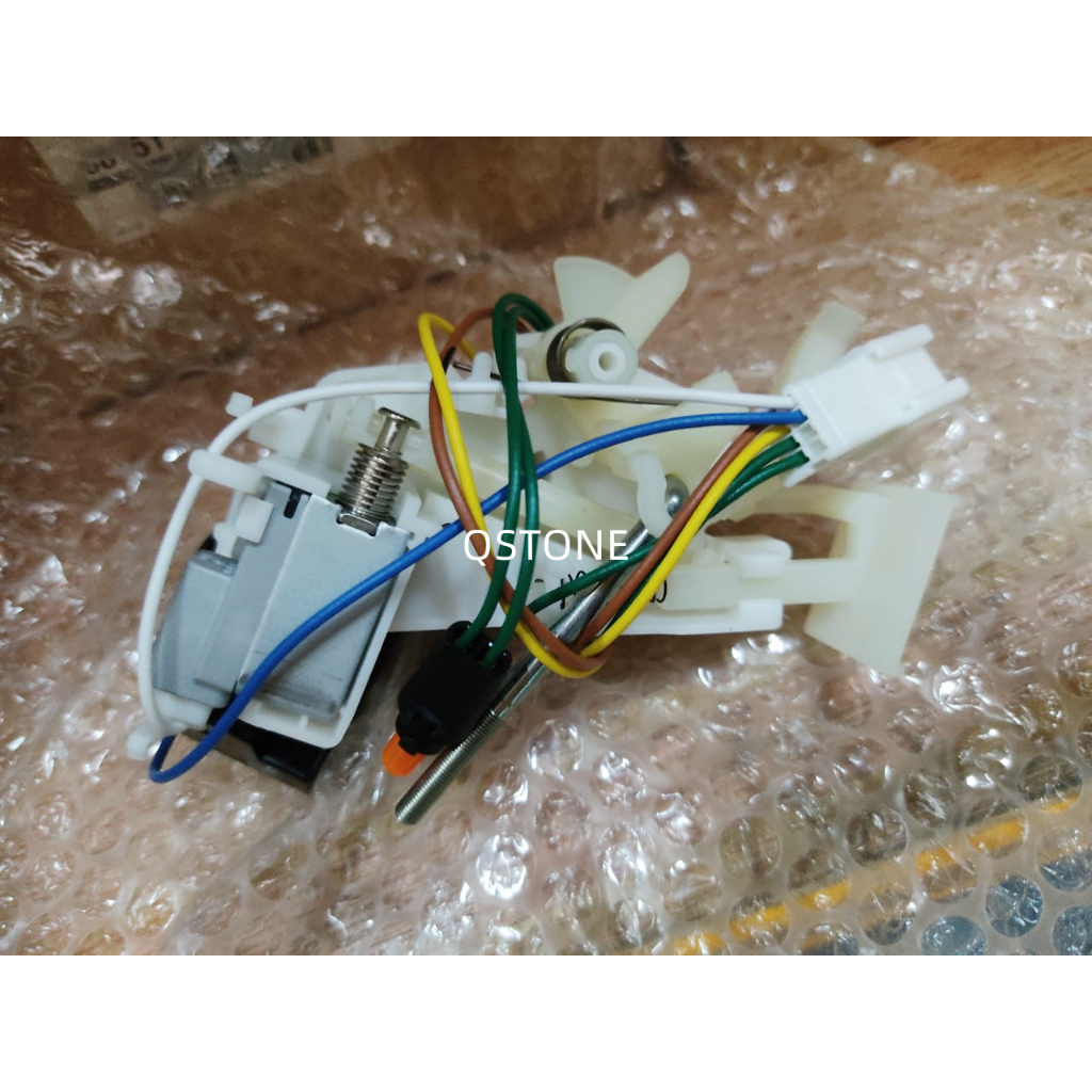 NISSAN ALMERA N17 -ORIGINAL SHIFT LOCK SOLENOID VALVE & GEAR LEVER PARK ...