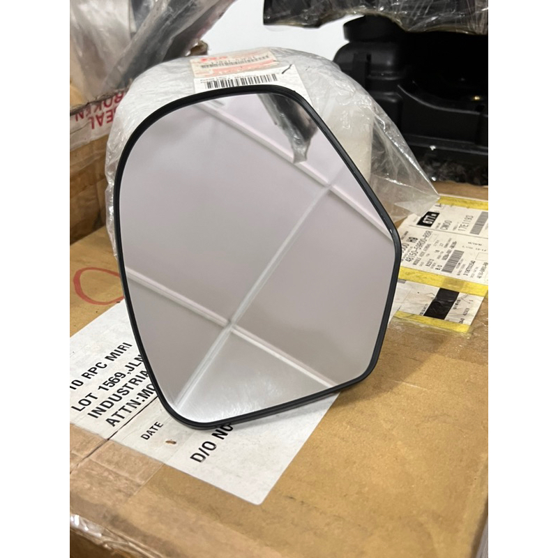 SUZUKI Swift / Swift Sport / Proton Ertiga Door Mirror Glass RH 84730 ...