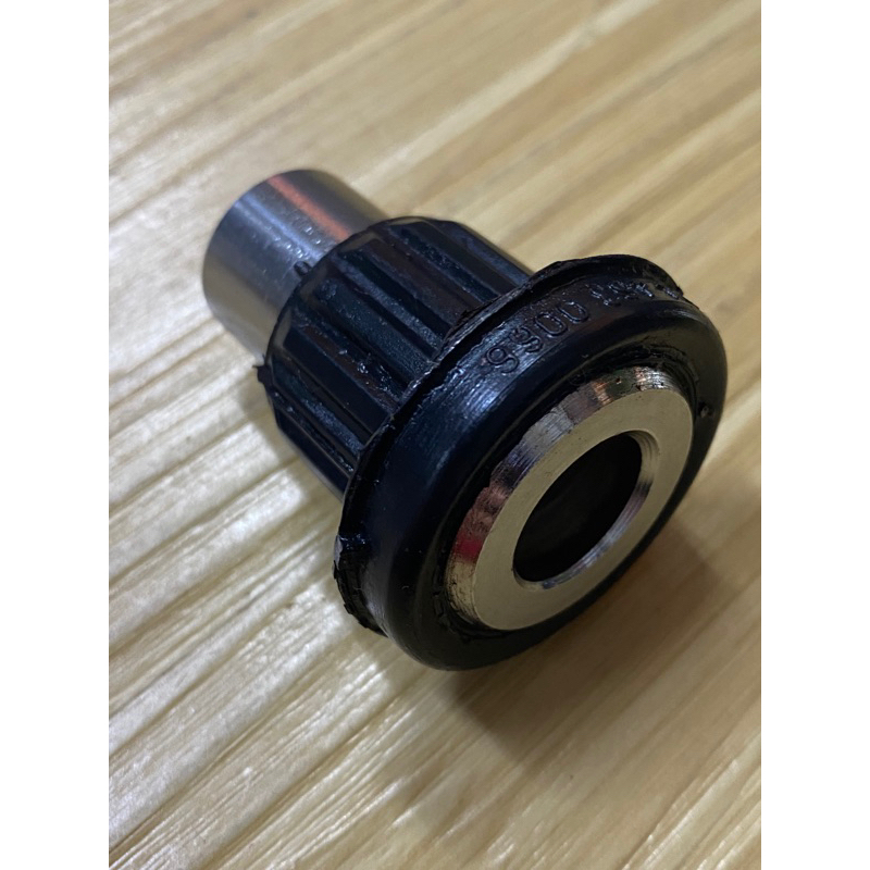 MB-7124 1244620066 Mercedes Benz W123 W124 W126 Steering Arm Bush ...