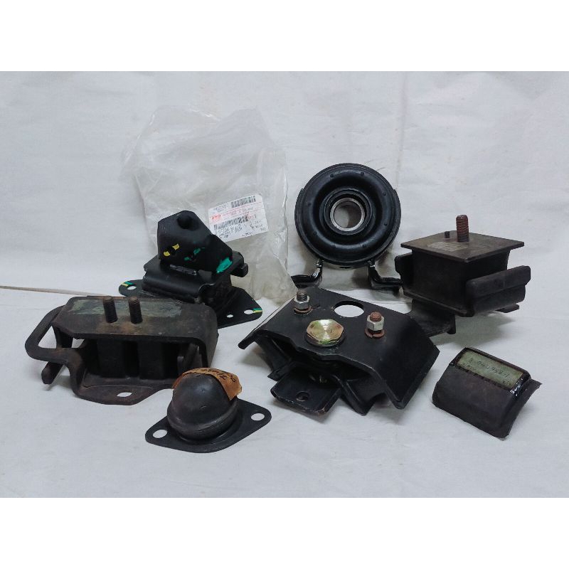 ENGINE/GEARBOX MOUNTING & SPRING BUMPER ISUZU GEMINI KB20 TROOPER UBS25 ...
